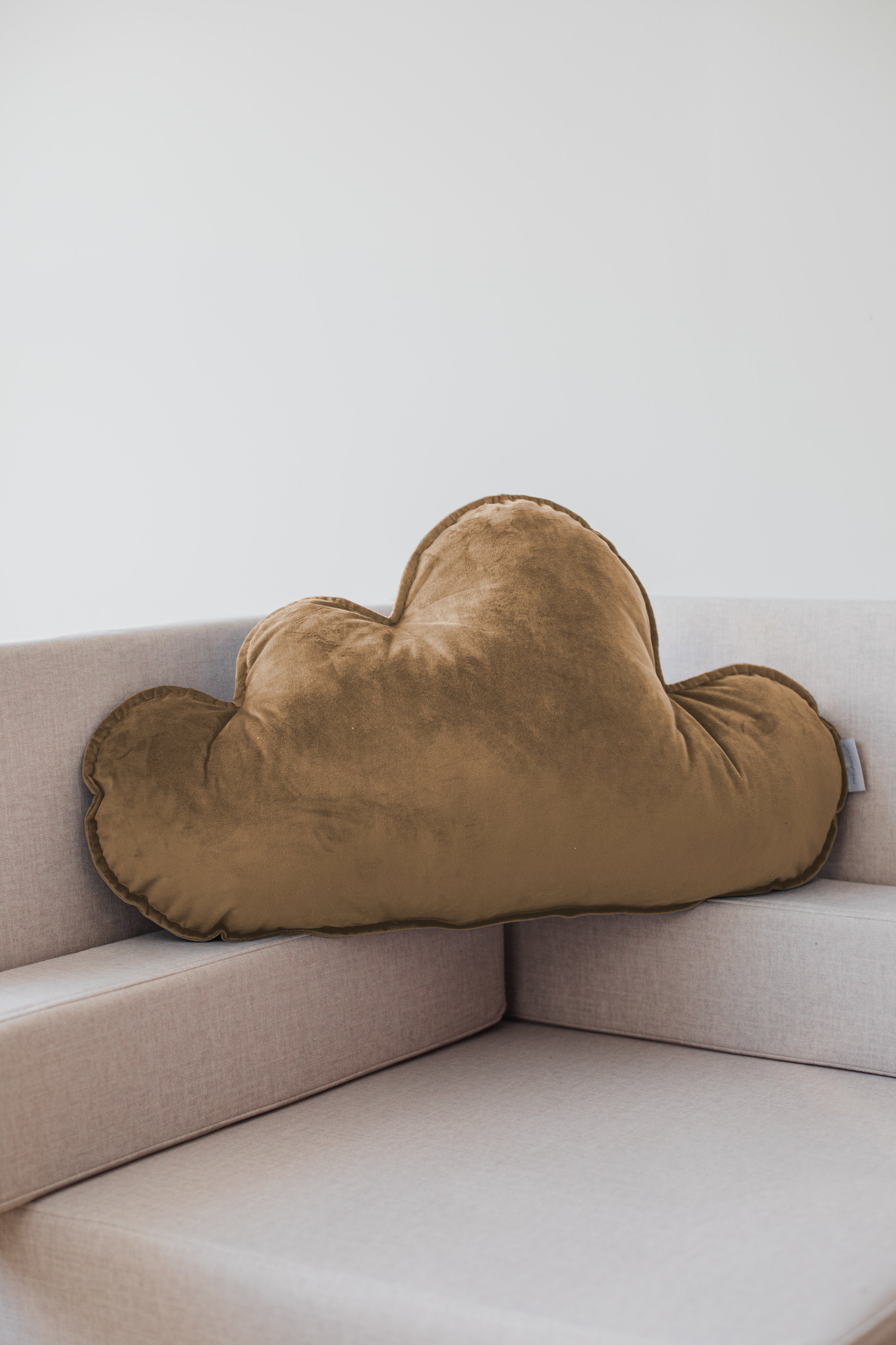 Decorative cushion Cloud VELVET – Chilly Pilley UK